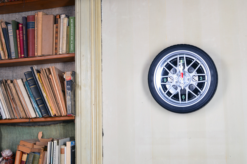 Automobilska guma - Zidni sat :: PokloniMe - WOW pokloni za sve prigode